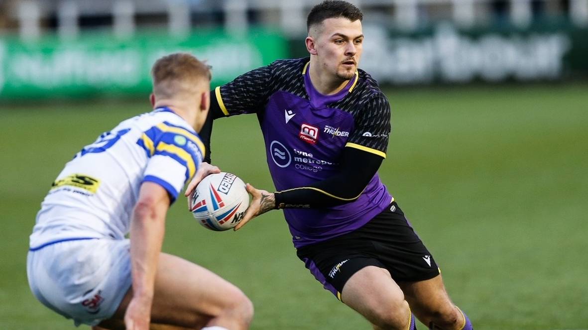 Reece Dean joins Hornets on loan