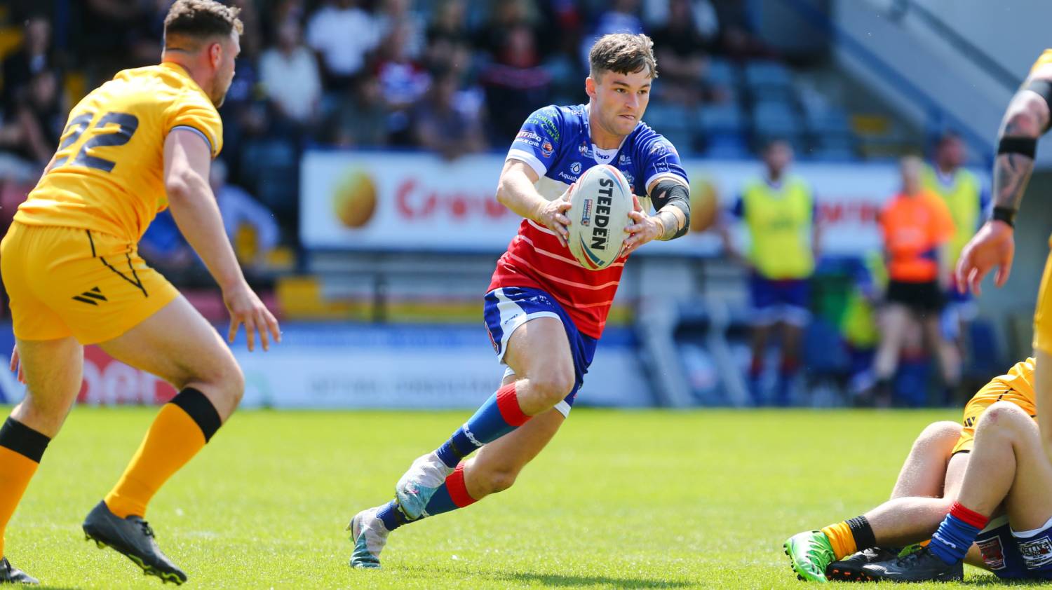 Lewis Else Re Signs For 2024