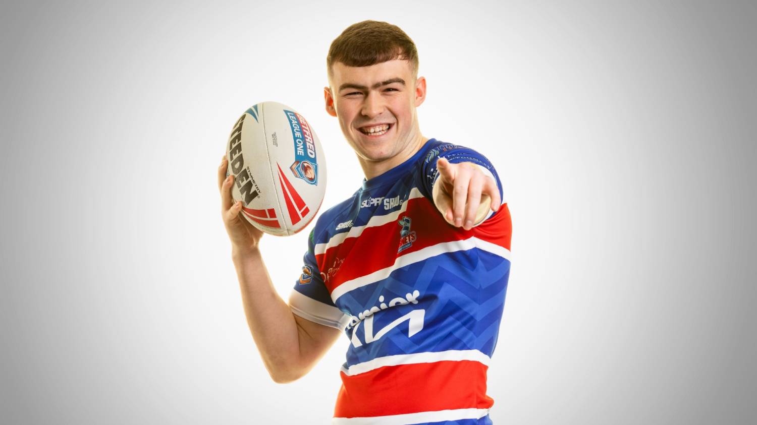 Dan Nixon agrees new deal for 2025